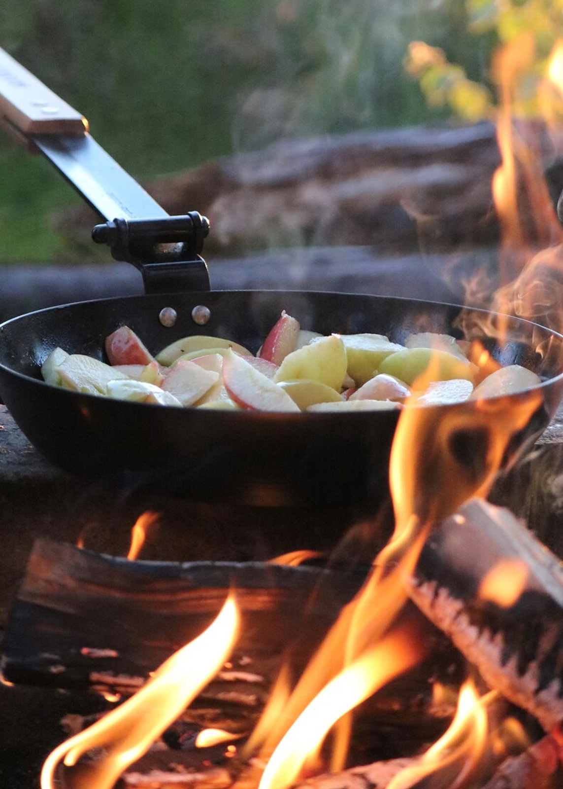 Campfire frying pan, foldable | Muurikka